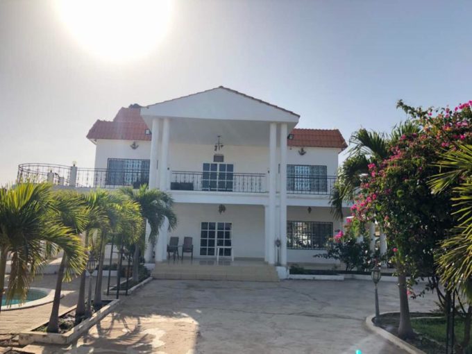 Elegant 5-bedroom Pool Villa on 3000 m2 | Brufut Heights | GAMREALTY